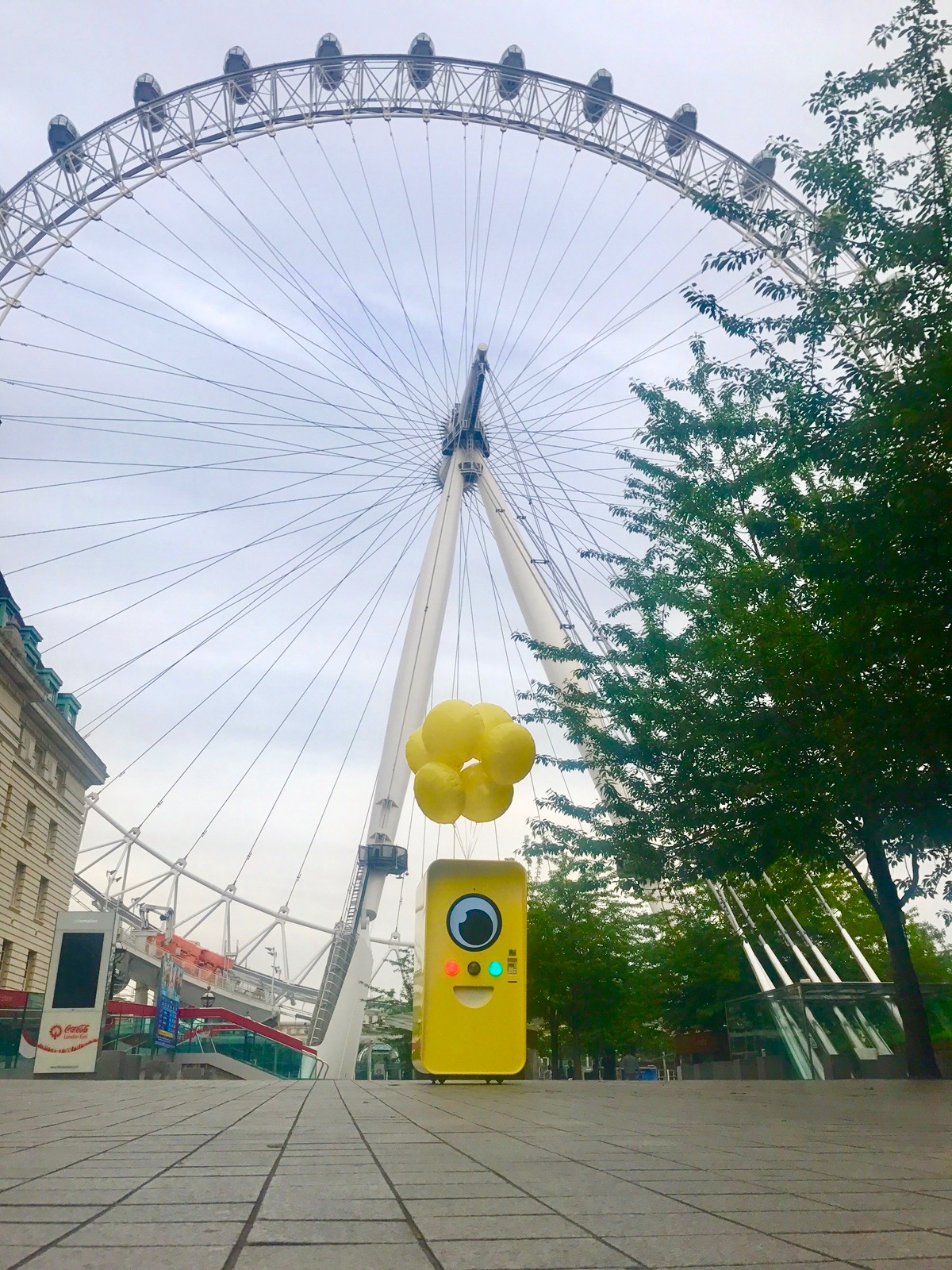 Snapbots Descend on Europe as Snap Inc.’s Spectacles Debut Outside of ...