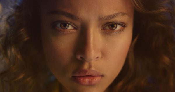 The Flashy First Ad for the Xbox One X Wants You to Feel the 4K Console ...