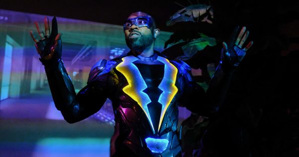 The CW's Black Lightning Electrifies the Superhero Genre With a Focus ...