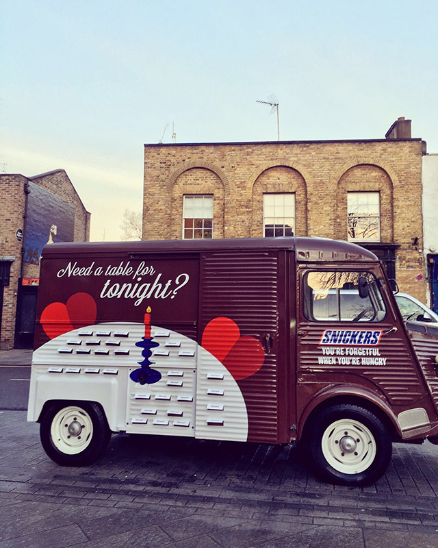 Snickers Opened a Valentine's Day Restaurant, Oublié, for Couples Who ...