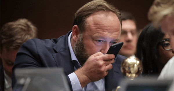 Twitter Permanently Bans Alex Jones and Infowars