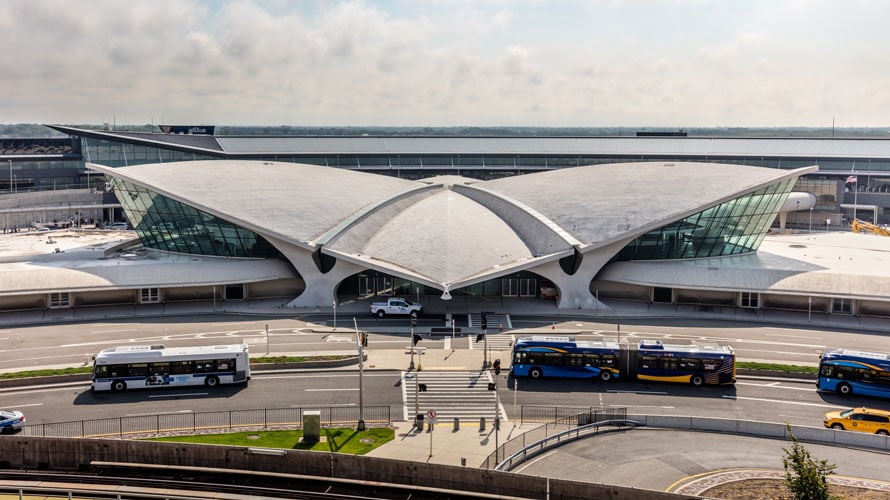 Stocked With Artifacts and Fueled by Nostalgia, the New TWA Hotel ...