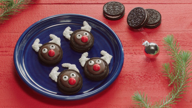 Oreo Asks: What Does Santa Want For Christmas?