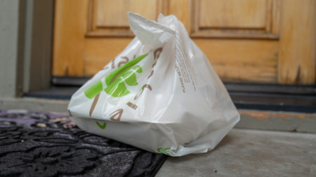 How Fast-Casual Restaurants Can Help During Covid-19