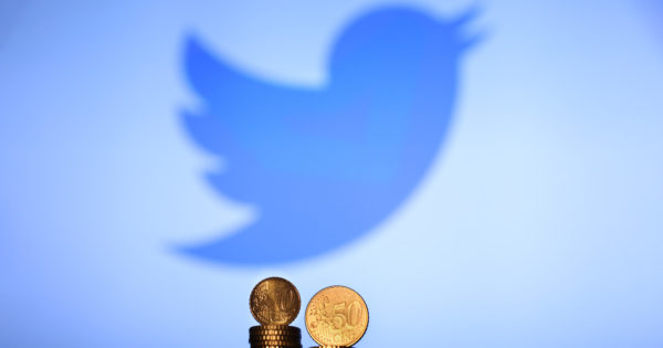 Twitter Reports Huge Revenue Gains As User Growth Stalls