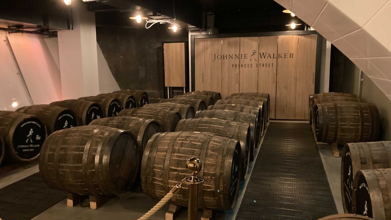 Johnnie Walker Lounge Edinburgh at Brianna Mitchell blog