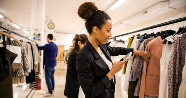 Retailers Struggle to Meet Expectations for Hybrid Shopping