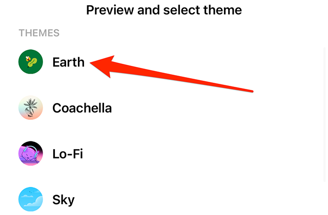 Messenger: How to Use the Earth Chat Theme