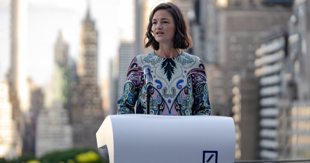 Frieze Art Fair Finds Brand Balance With a Hybrid Approach